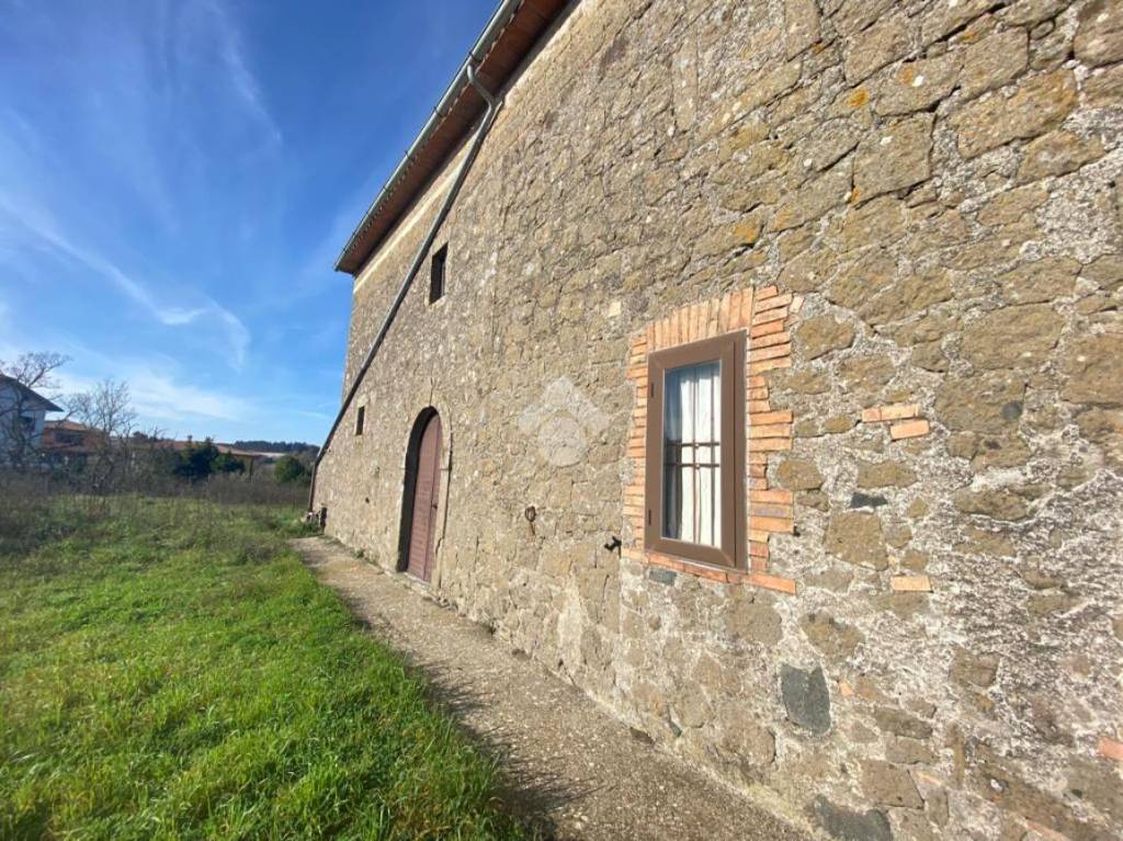 Rustico in vendita a Montefiascone via Cipollone