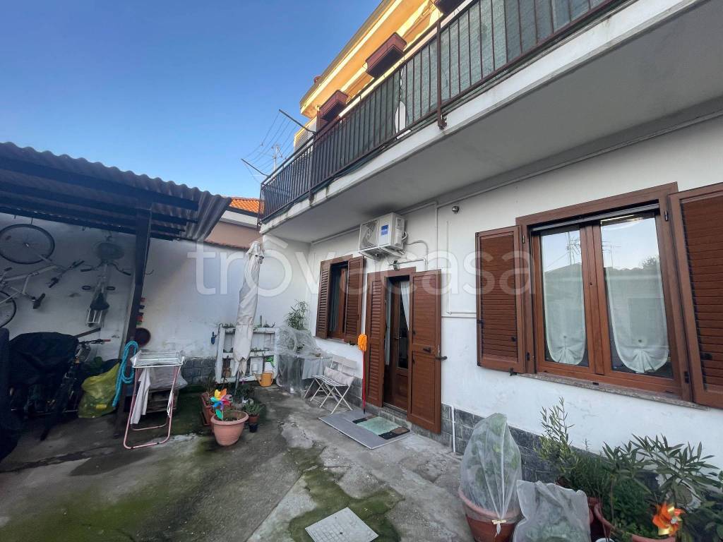 Appartamento in vendita a Zelo Buon Persico via Giosuè Carducci, 2