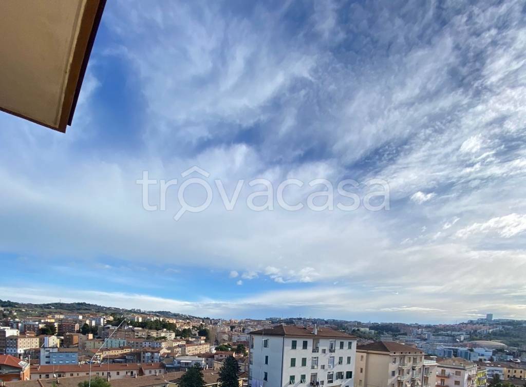 Appartamento in vendita ad Ancona