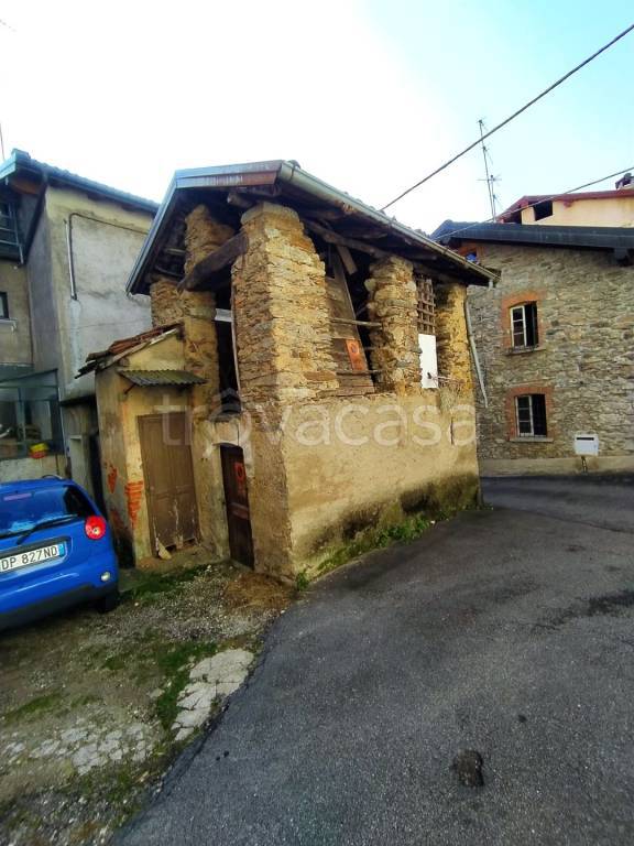 Appartamento in vendita a Cadegliano-Viconago via Montemazzano n. 6, 6