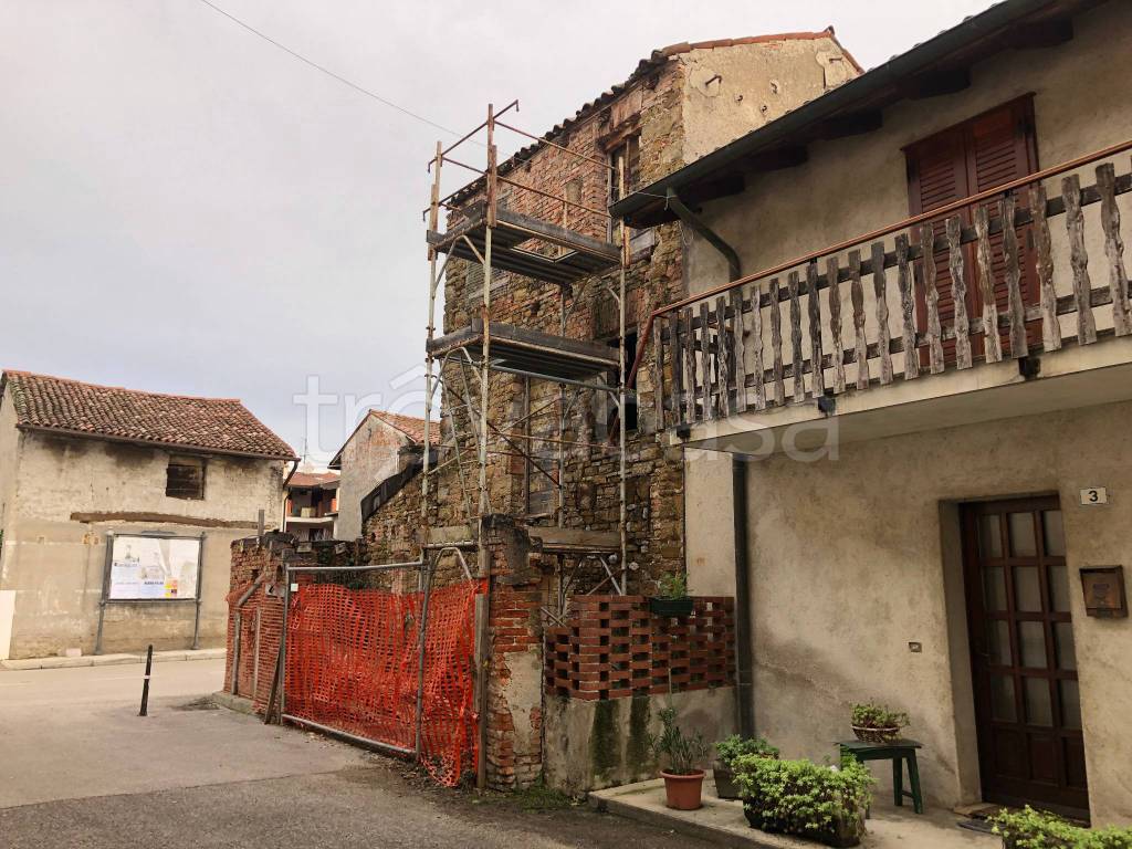 Casa Indipendente in vendita a Mossa via Stretta