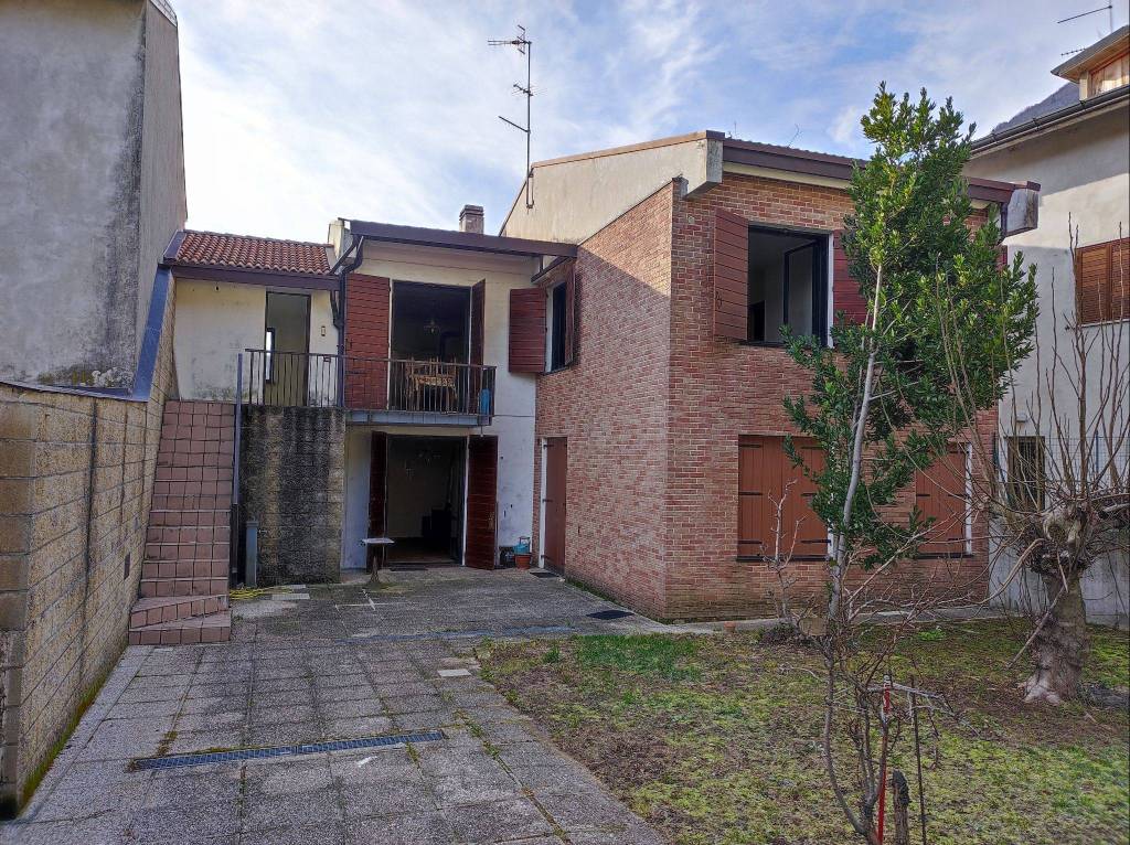 Casa Indipendente in in vendita da privato a Trasaghis via Beorchia, 1