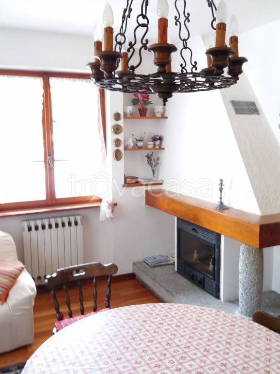 Villa in in vendita da privato a Druogno via Emilio Murciano, 3