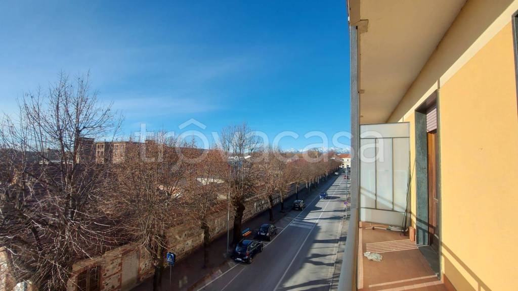 Appartamento in in vendita da privato a Gattinara viale Piemonte, 16