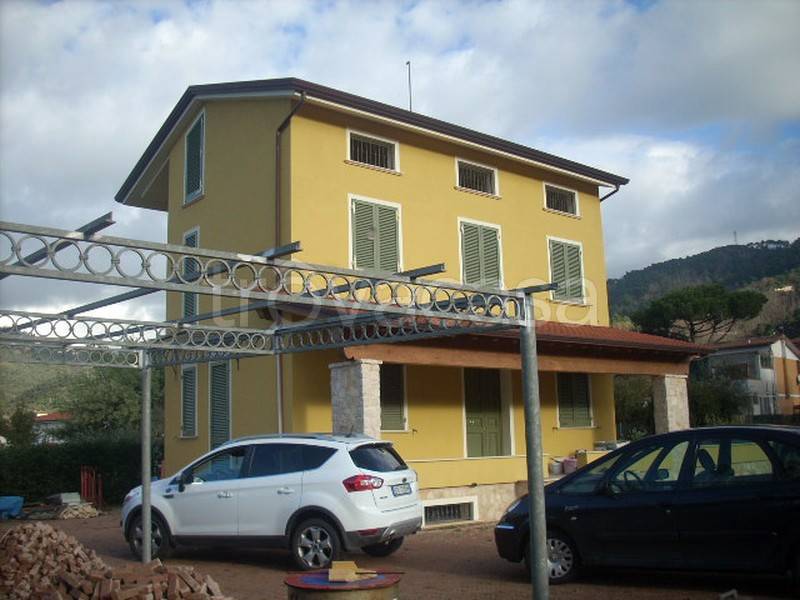Villa in vendita a Massarosa