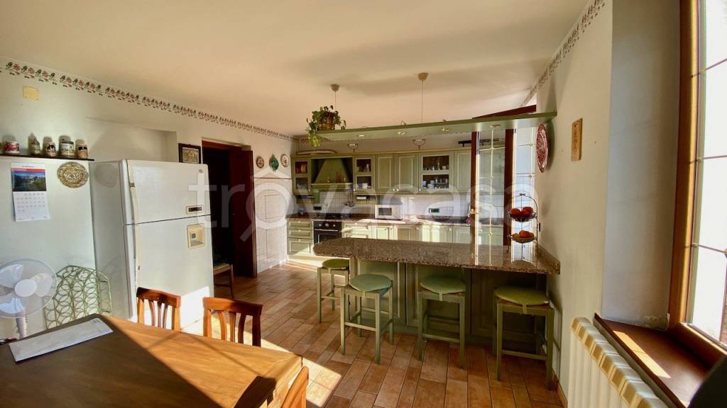 Appartamento in vendita a Trieste via Leone Fortis