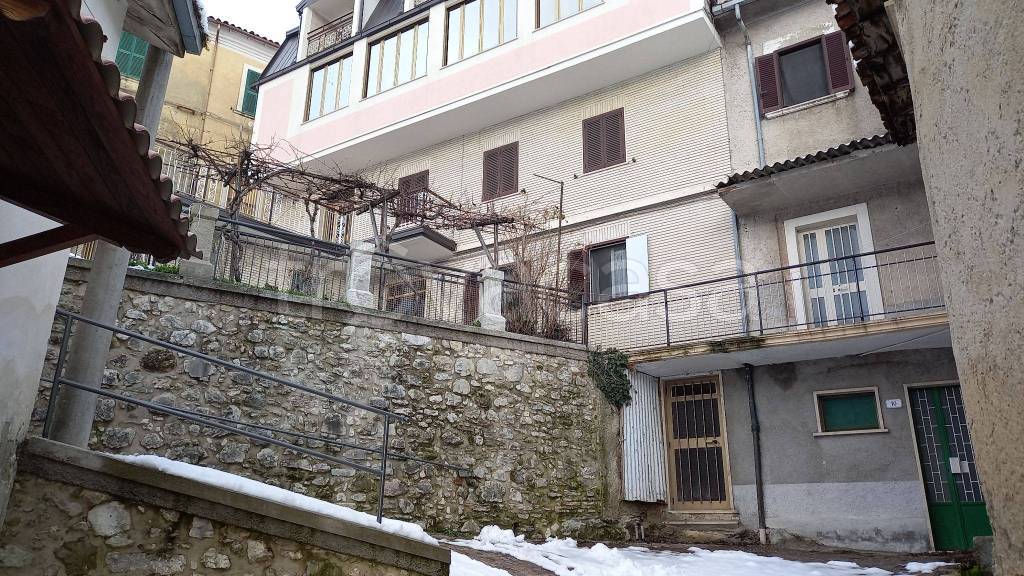 Appartamento in in vendita da privato a Borbona via Villa Sant'Angelo, 18