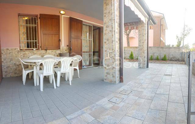 Villa a Schiera in vendita a Comacchio via Monte Civetta