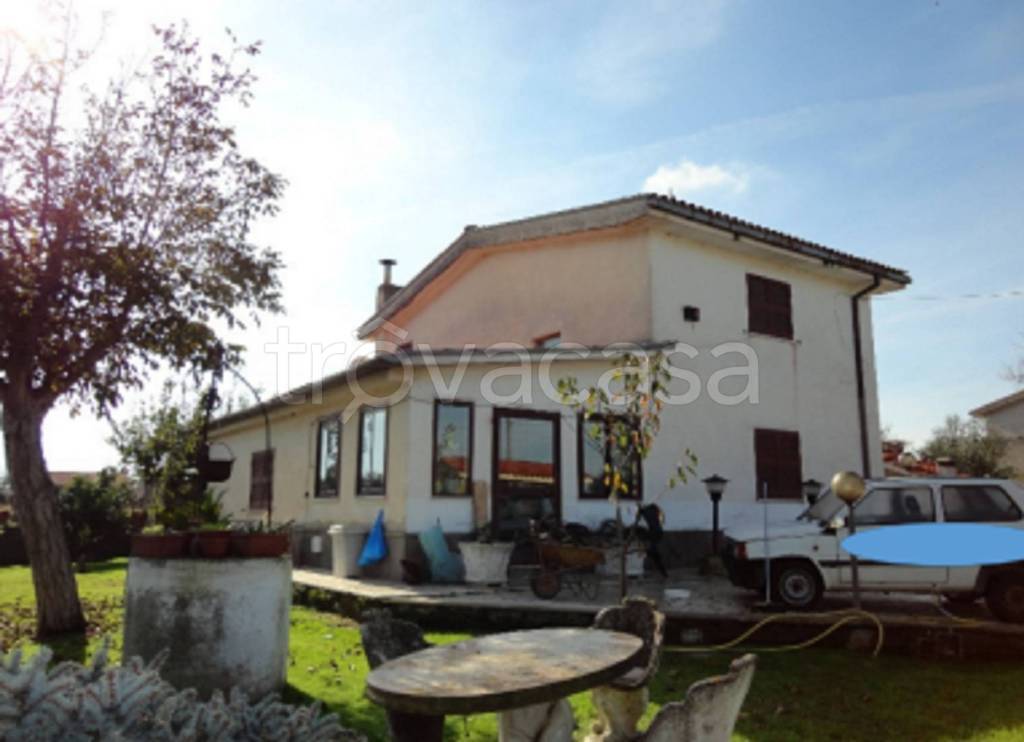 Villa all'asta ad Aprilia via Pantelleria, 44