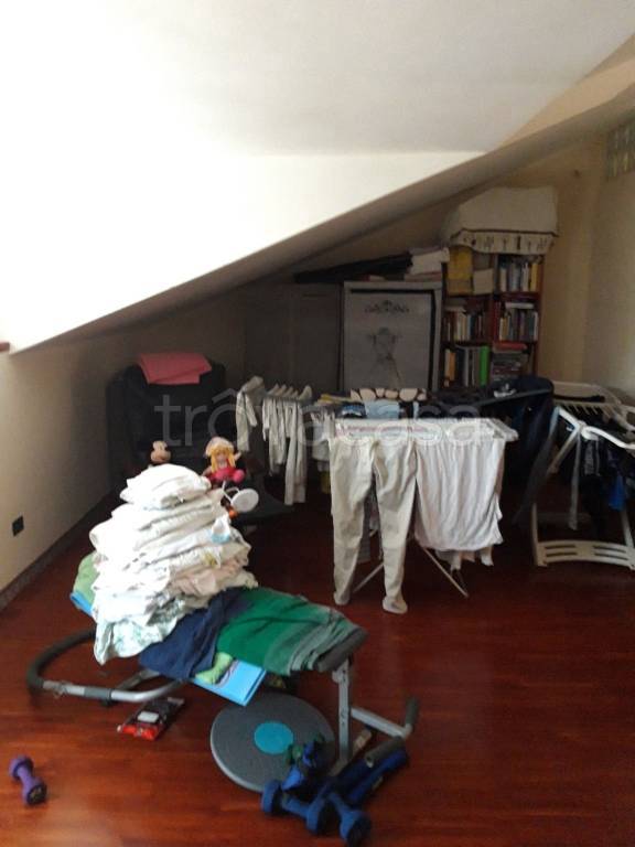 Villa Bifamiliare all'asta a Latina via Portogallo, 2