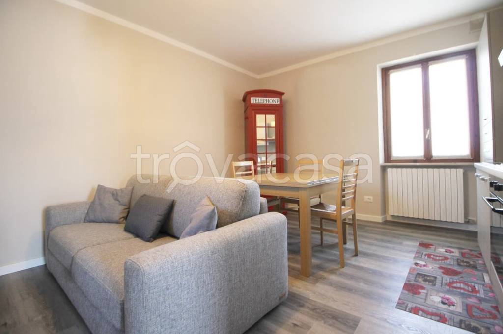 Appartamento in in vendita da privato a Desenzano del Garda viale Venezia, 25