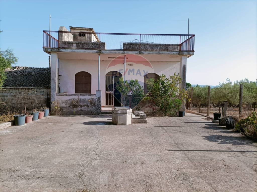 Villa in vendita a Chiaramonte Gulfi contrada Colombo Sperlinga