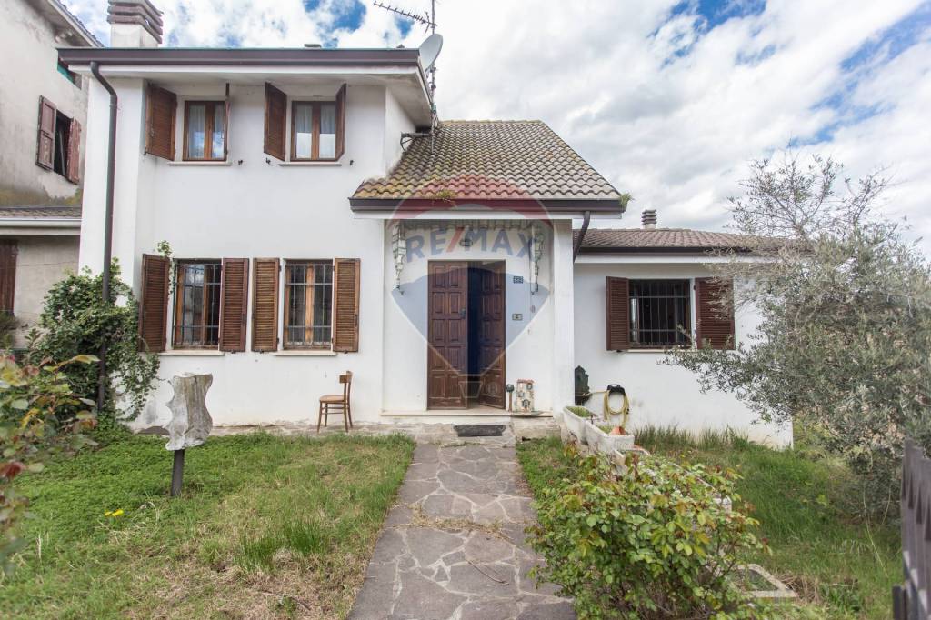 Casa Indipendente in vendita a Vernasca rocca, 4