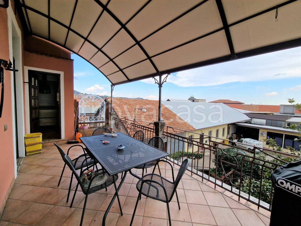 Appartamento in vendita a Biella via Pietro Bora, 7