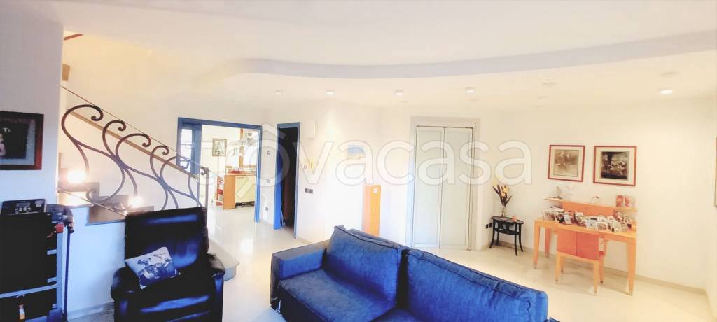 Villa a Schiera in vendita a Prato via 8 Marzo