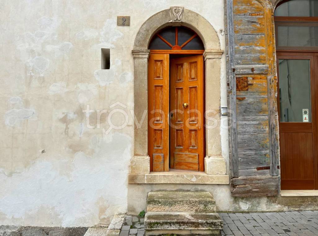 Casa Indipendente in vendita a San Valentino in Abruzzo Citeriore corso Umberto I