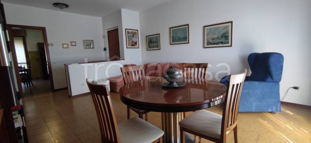 Appartamento in in vendita da privato a Cornegliano Laudense via Ada Negri, 13