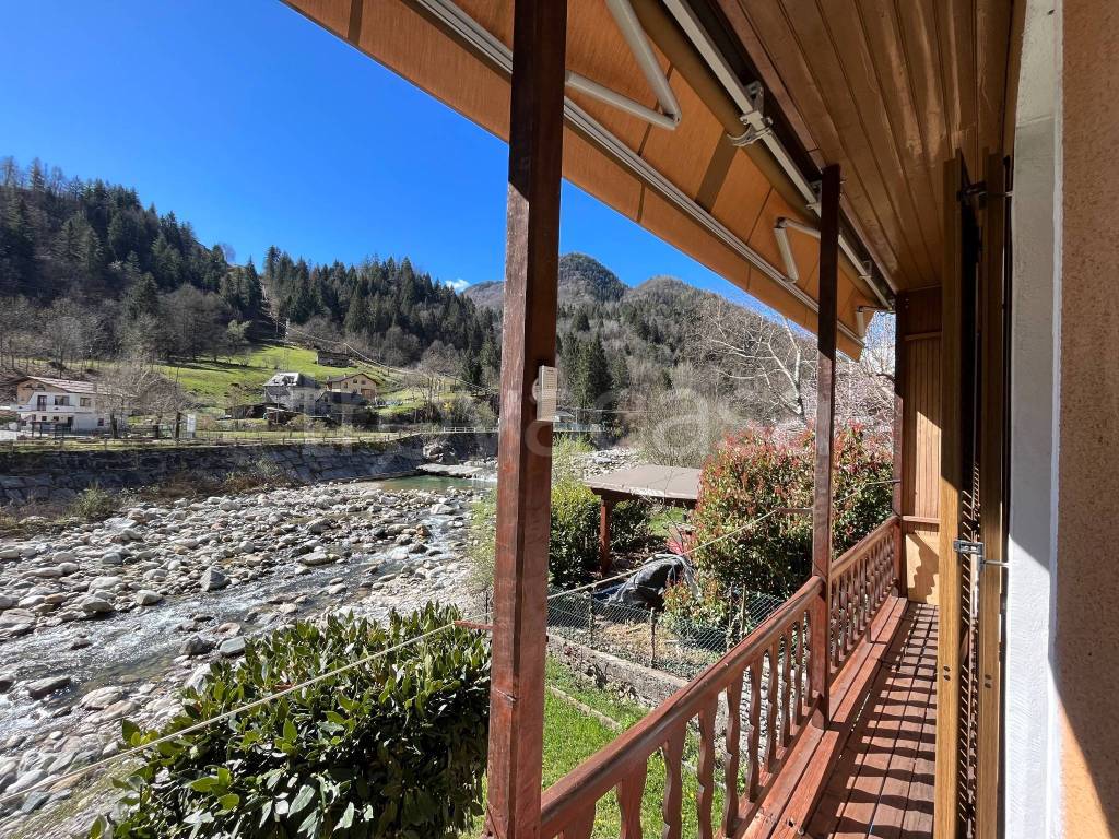 Villa in in vendita da privato a Bannio Anzino via Monte Rosa, 21