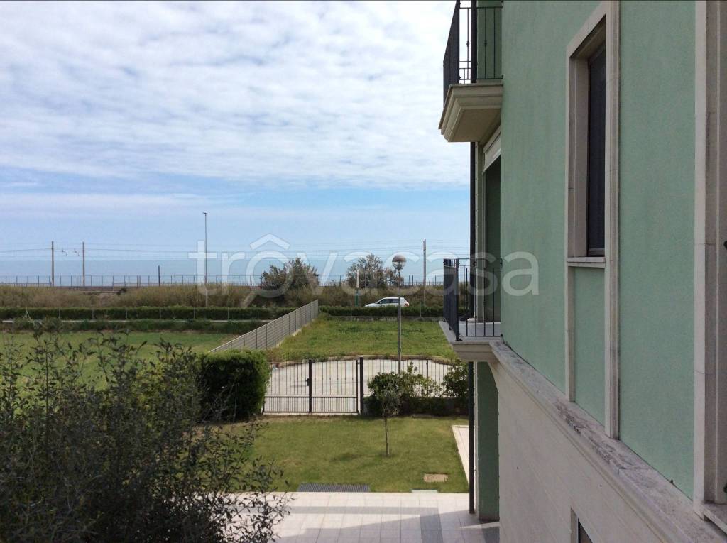 Appartamento in in vendita da privato a Potenza Picena via Alvata, 57