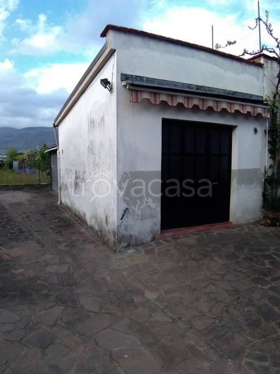 Casa Indipendente in vendita ad Agliana via Piave