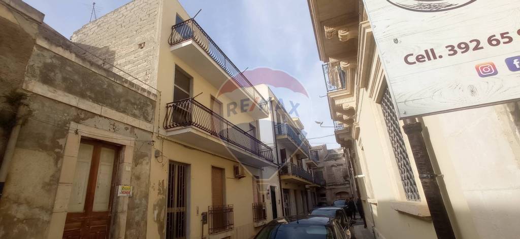 Casa Indipendente in vendita a Rosolini via aprile, 8