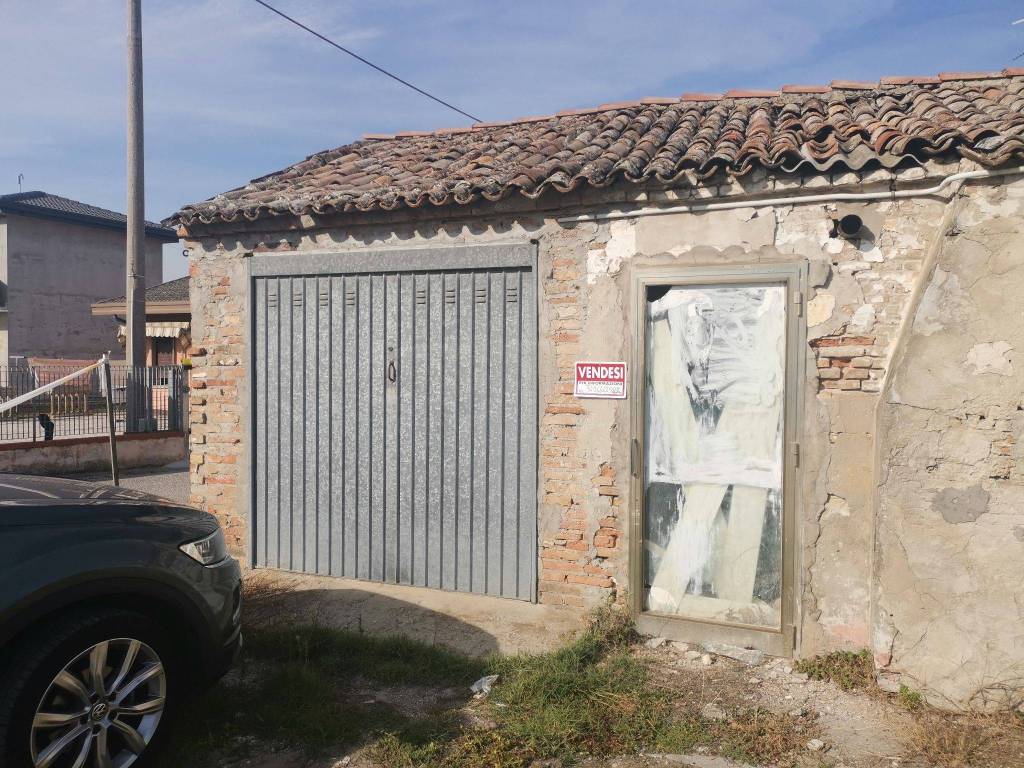 Casa Indipendente in in vendita da privato a Porto Viro via Vittorio Alfieri