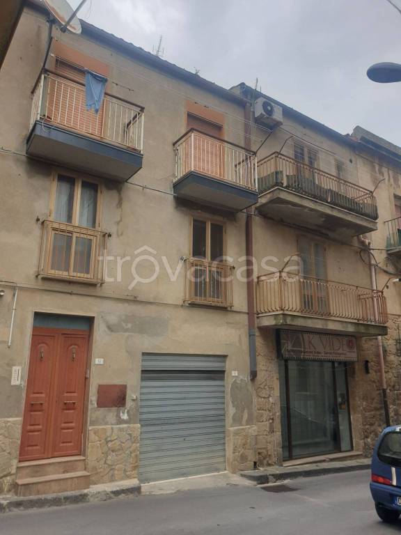 Casa Indipendente in in vendita da privato a Enna via Aguglia, 12