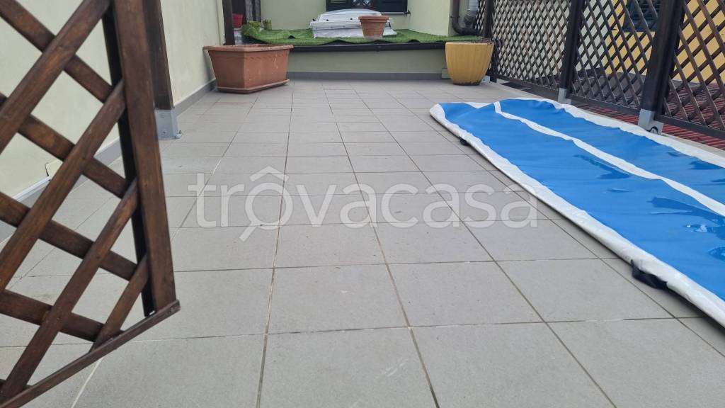 Casa Indipendente in vendita a Prato via Attilio Nuti