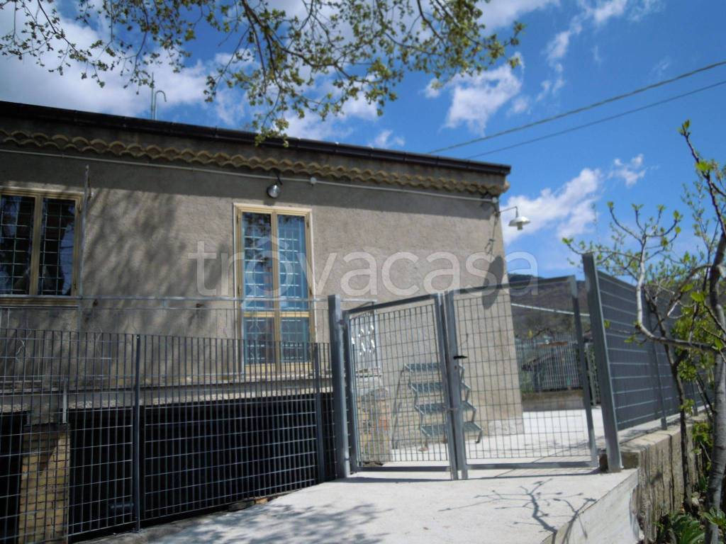 Casa Indipendente in in vendita da privato a Schiavi di Abruzzo via Ninni, 2