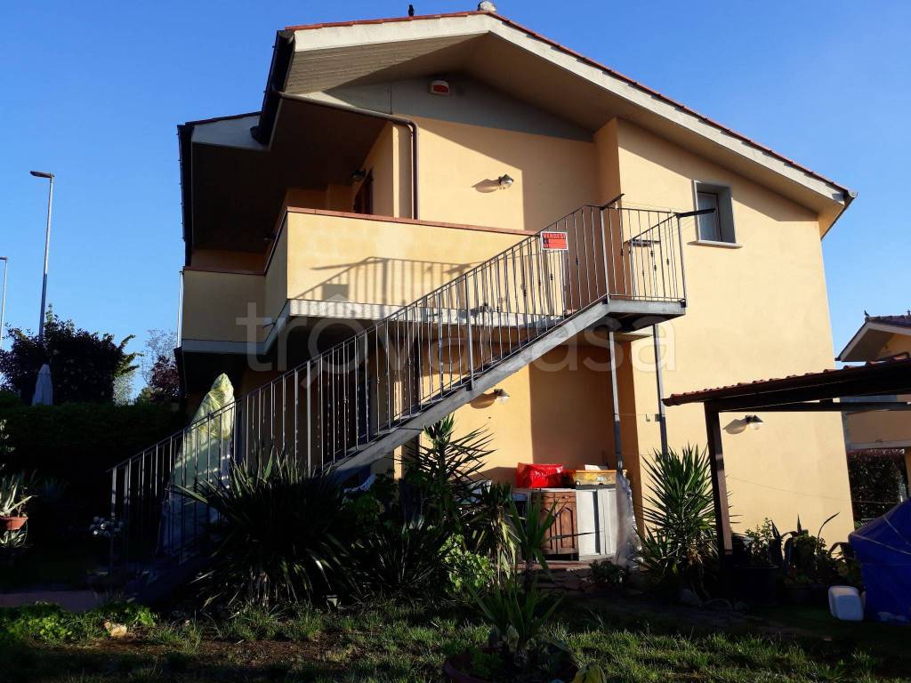 Casa Indipendente in in vendita da privato a Carmignano strada Provinciale di Comeana, 4