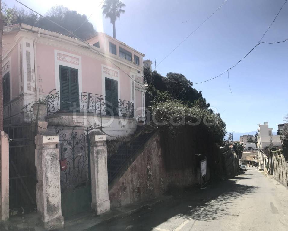 Villa in vendita a Bagnara Calabra via Pietraliscia, 1