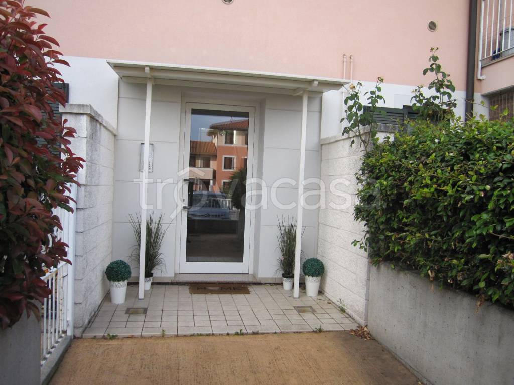 Appartamento in vendita a Gorizia via Cormons