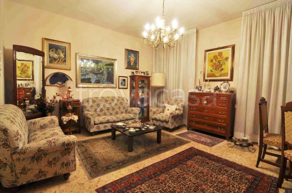 Appartamento in in vendita da privato a Taranto via Lago di Viverone