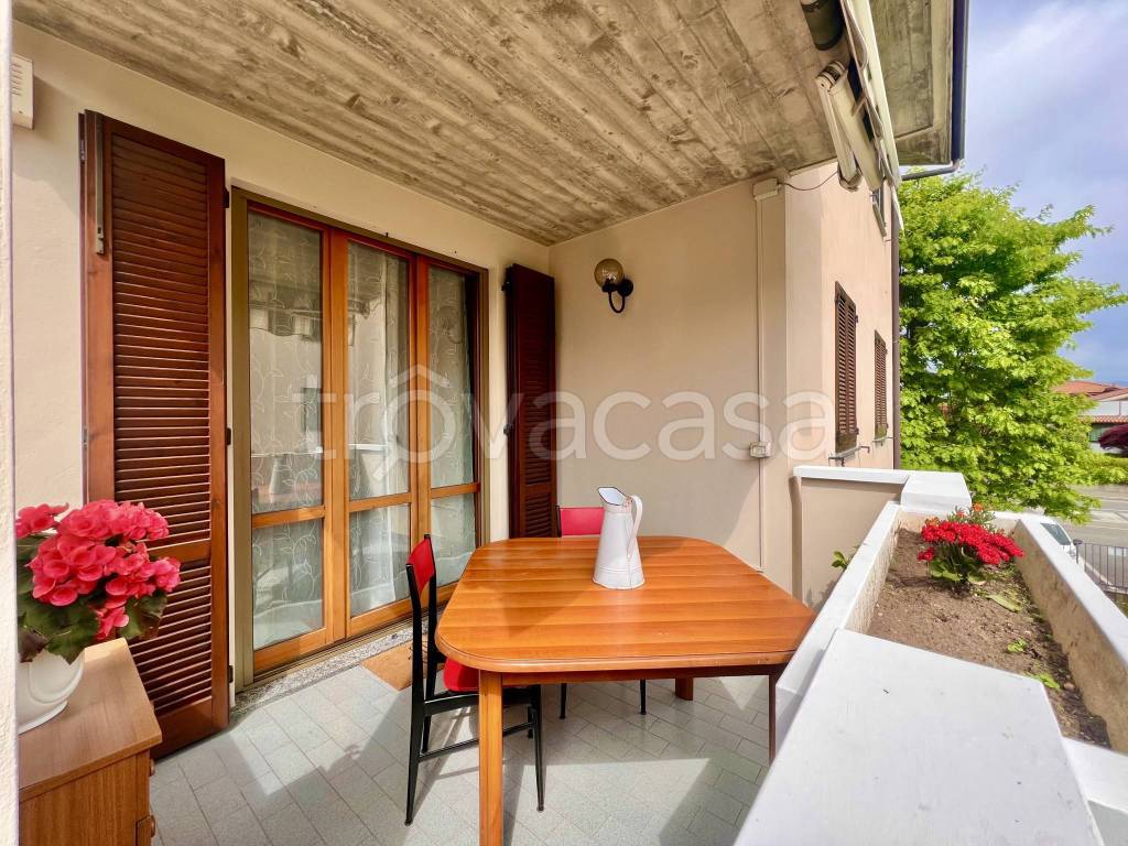 Appartamento in vendita a Bottanuco via Camillo Benso di Cavour