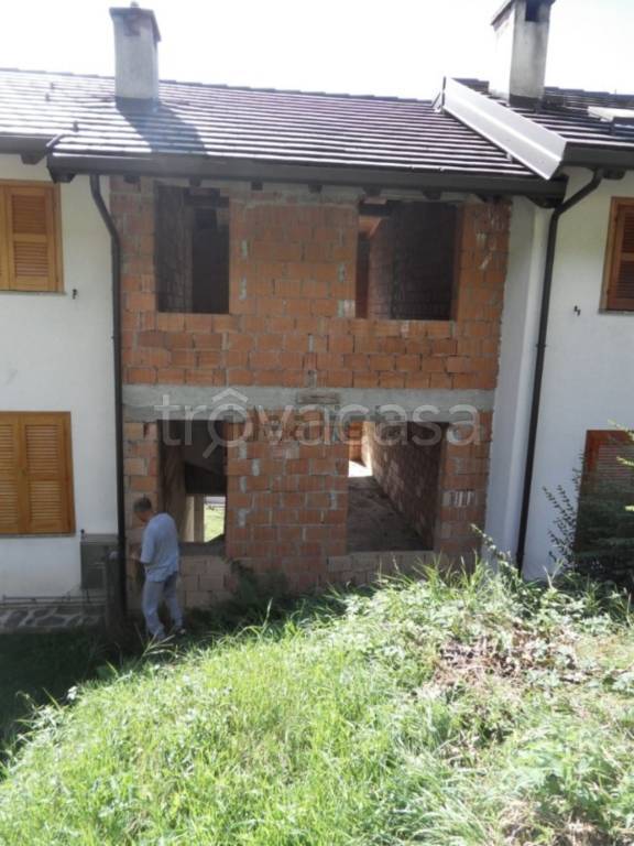 Villa a Schiera in in vendita da privato a Civo frazione Bedoglio