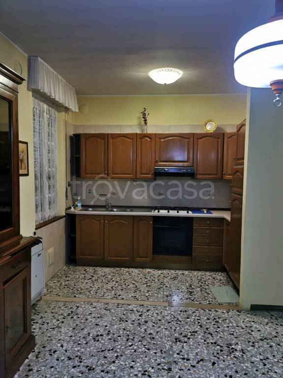 Casale in in vendita da privato a Gualtieri via Giovanni Prati, 92