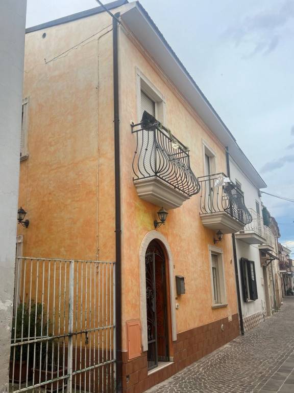 Casa Indipendente in vendita a Cepagatti via Rampa, 6