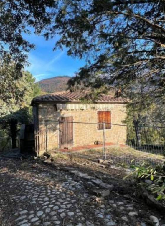 Rustico in in vendita da privato a Loro Ciuffenna località Poggio di Loro