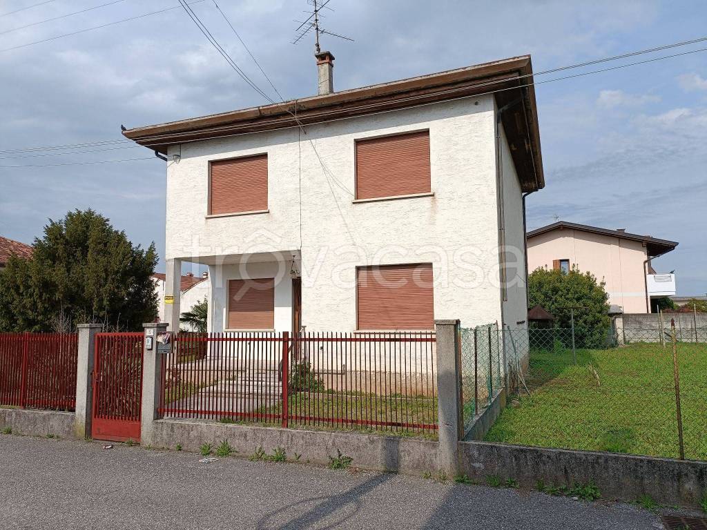 Intero Stabile in in vendita da privato a Gonars via Don Giovanni Bosco, 5