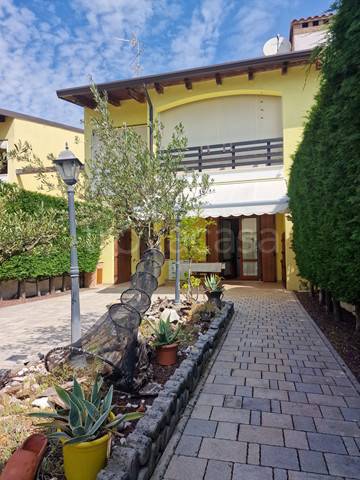 Villa a Schiera in vendita a Comacchio via dei Girasoli