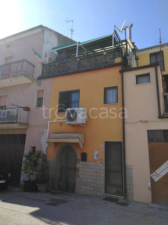 Appartamento in in vendita da privato a Macchia Valfortore via Santa Maria del Bagno, 23