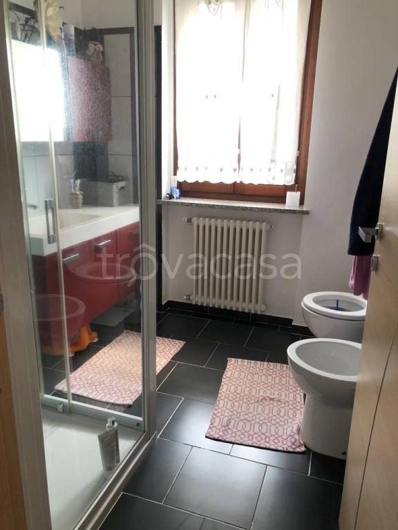 Villa a Schiera in in vendita da privato a Livorno Ferraris via Bernasconi, 7