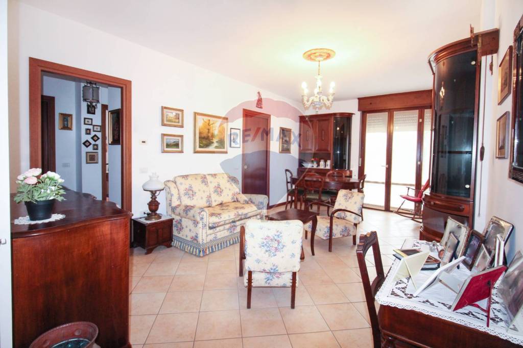 Appartamento in vendita a Salsomaggiore Terme piazza Falcone e Borsellino, 2