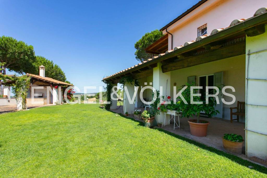 Villa in vendita a Manciano strada Regionale Maremmana