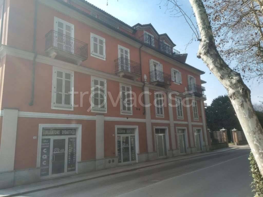 Appartamento all'asta ad Acqui Terme piazza Vittorio Veneto, angolo Via Alessandria