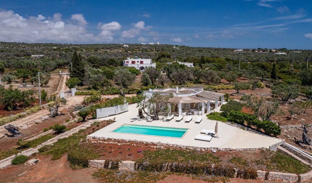 Villa in vendita a Castrignano del Capo strada Comunale Cornacchiodo o Monticelli