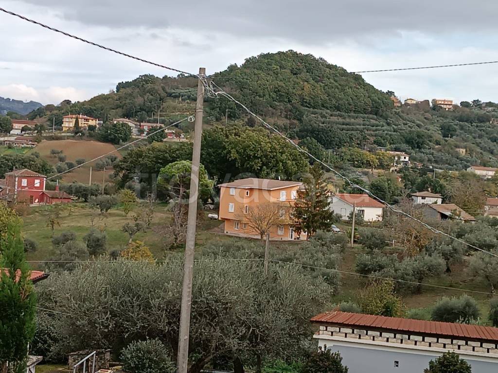 Villa Bifamiliare in in vendita da privato ad Ariano Irpino contrada San Liberatore