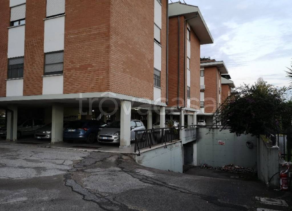 Appartamento all'asta a Latina via Giovanni Sgambati, 1