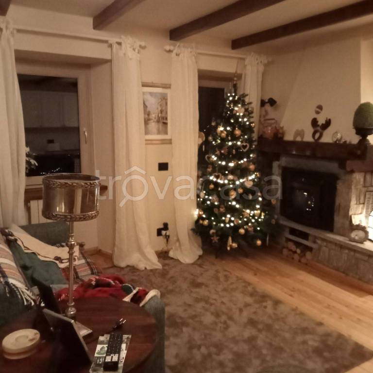 Casa Indipendente in in vendita da privato a Saint-Pierre località Praulin, 8