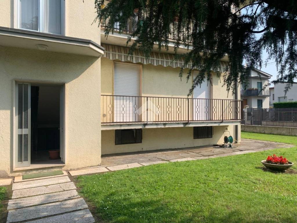 Appartamento in vendita a Chiari via Antonio Ricci